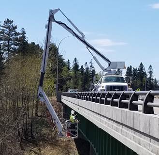 Bridge Inspection Truck - Paxton Mitchell Snooper with 10 Ft Rotating ...