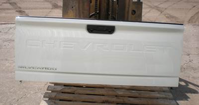2020 Chevrolet 2500HD 4X4 Pickup Truck Short Box 6 Ft 9 In (White) Take ...