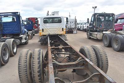 2002 International DuraStar 4300 Single Axle Cab & Chassis Truck ...