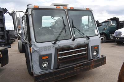 2011 Mack LEU613 Cab & Chassis Truck - MP7, 365HP, Automatic For Sale ...