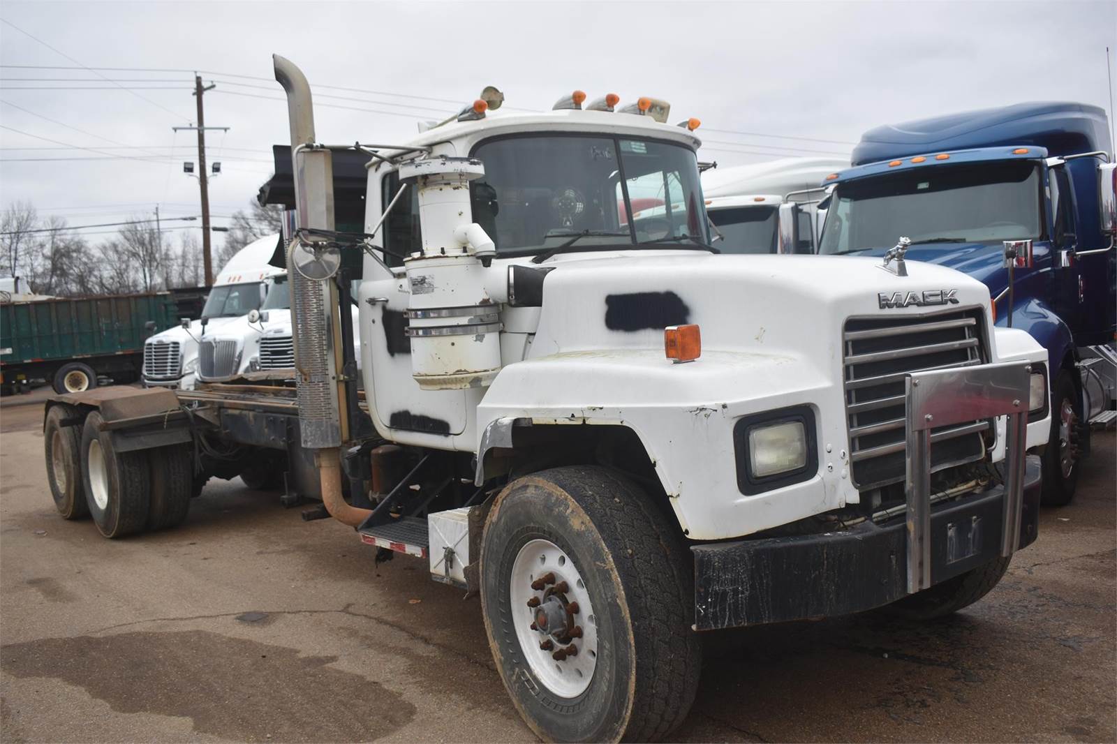 2002 Mack RD688S Tandem Axle Cab & Chassis Truck - E7, 350HP, 8Ll Manual For Sale, 849,431 Miles ...