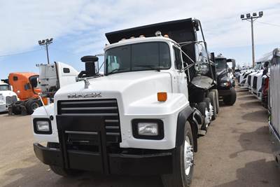 2003 Mack RD688S Tandem Axle Cab & Chassis Truck - E7, 350HP, Automatic For Sale, 489,630 Miles ...