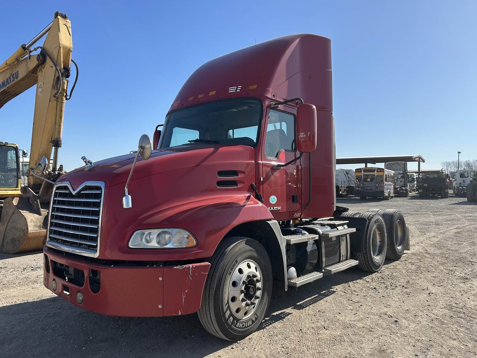 2017 Mack Pinnacle CXU613 Day Cab Truck - MP7 405HP, 12 Speed M Drive ...