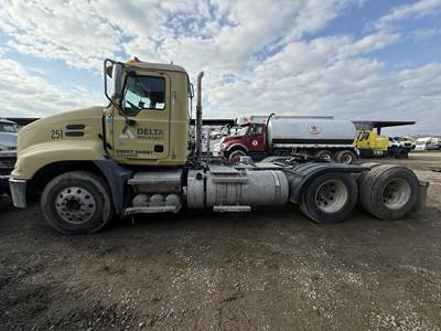 2018 Mack Pinnacle CXU613 Day Cab Truck - MP8 445HP, 12 Speed M Drive ...