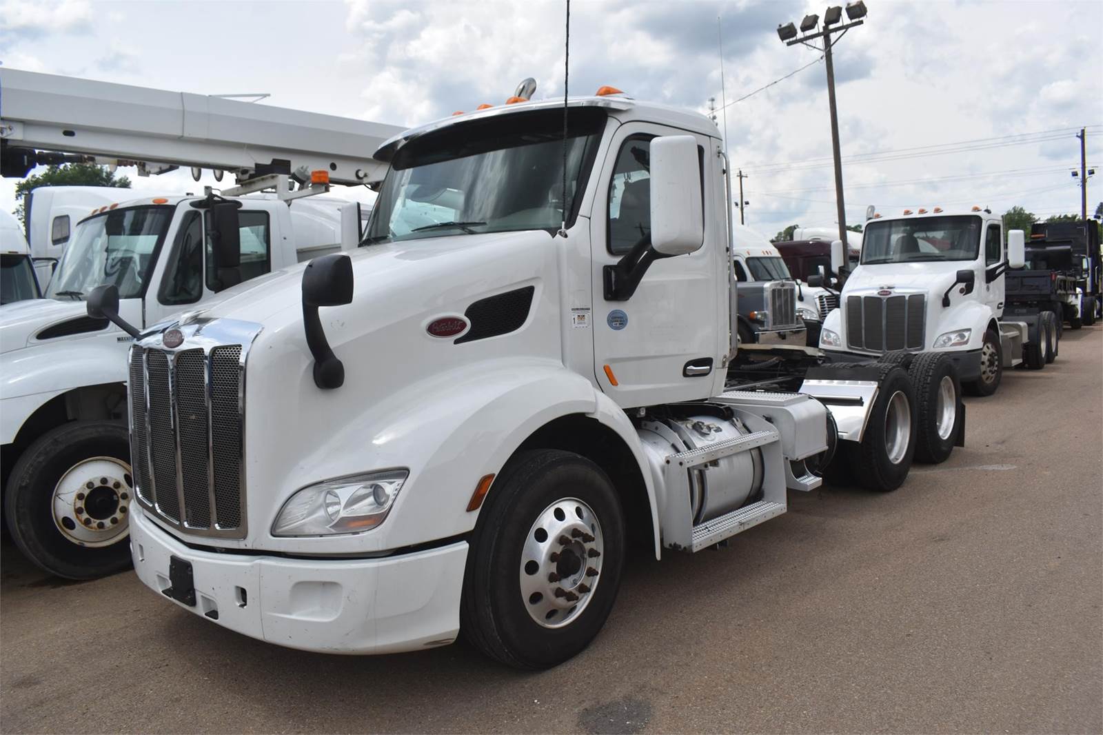 2020 Peterbilt 579 Day Cab Truck - Paccar 455HP, 12 Speed Amt For Sale ...