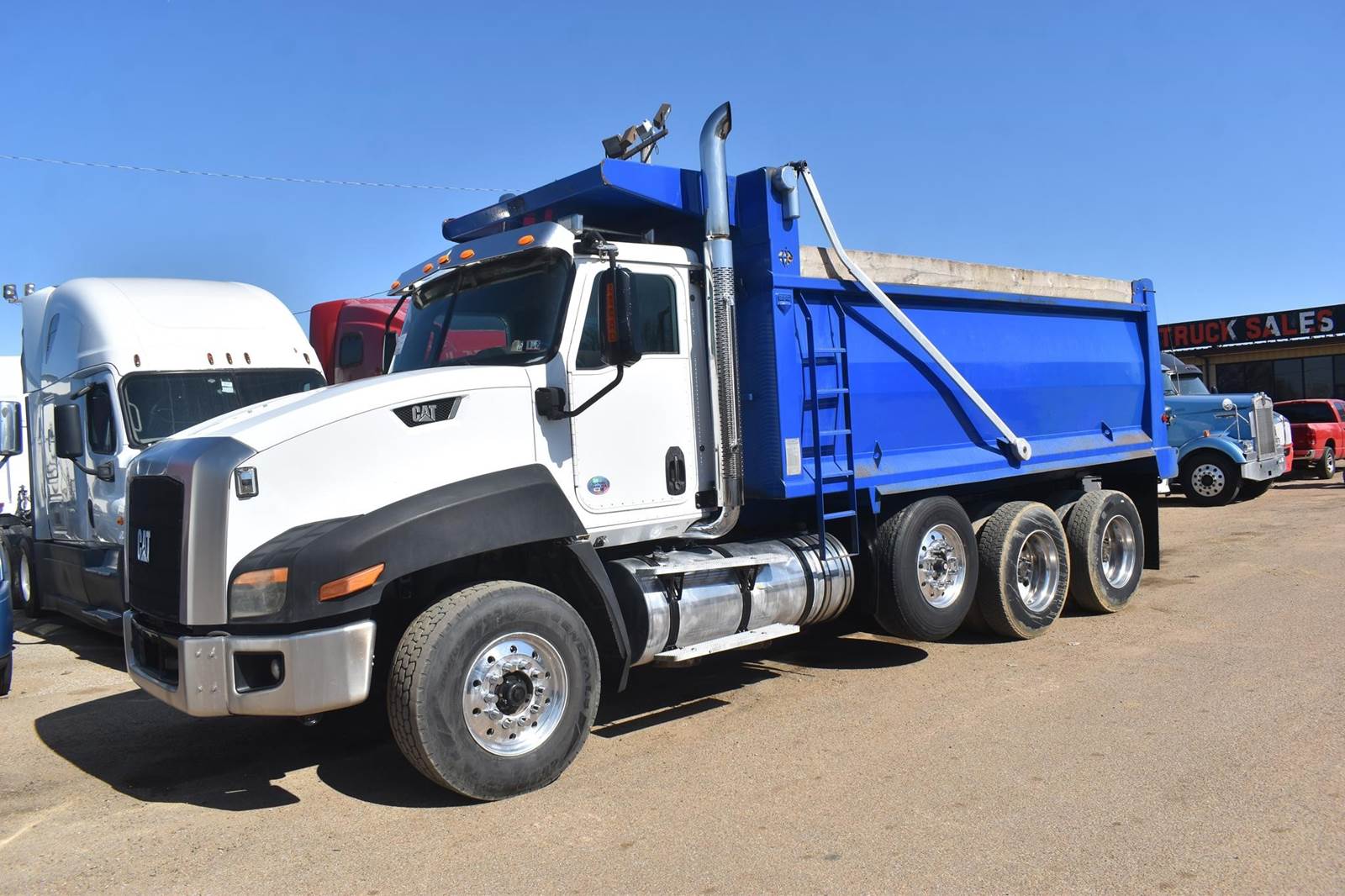 2013 Caterpillar CT660L Tri Axle Dump Truck - CT13 450HP, 8Ll Manual ...