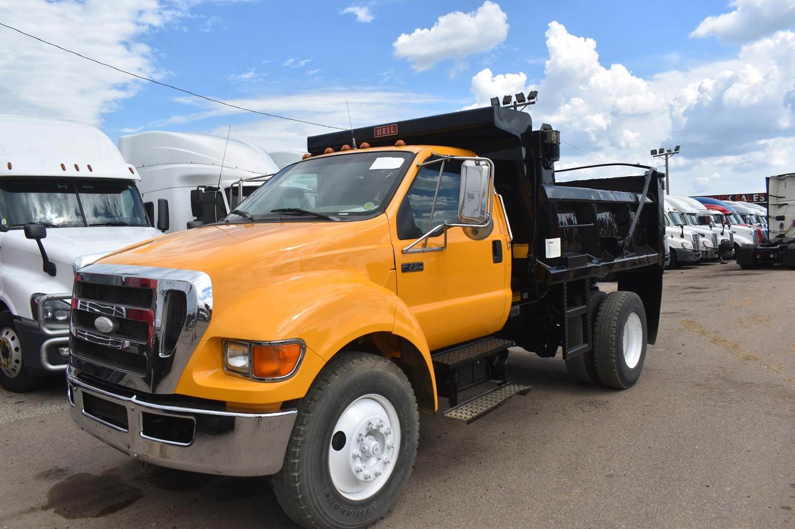 2006 Ford F-750 Single Axle Dump Truck - Cummins 245HP, Automatic, 10 ...