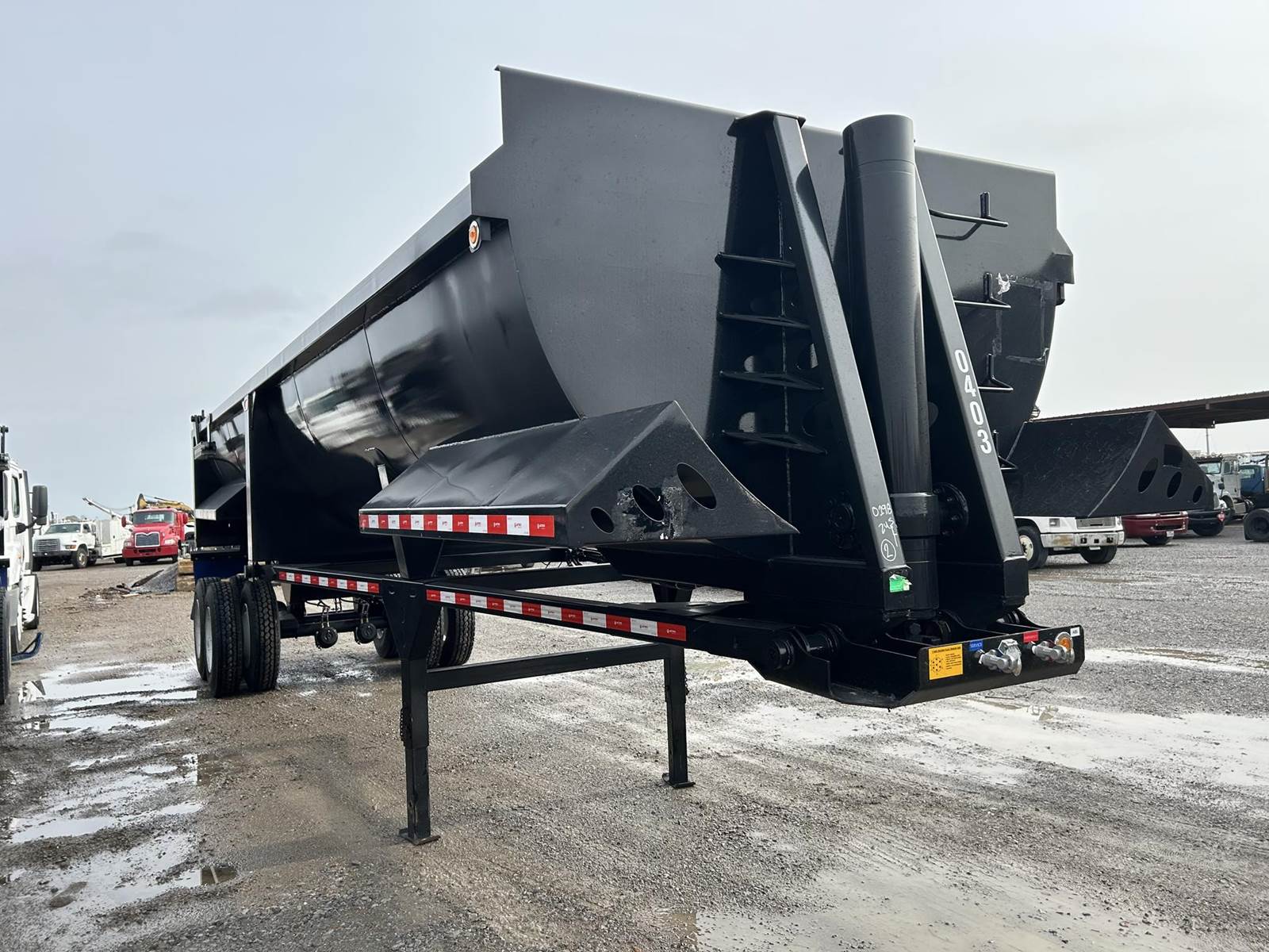 2025 ATRO 34 ft Half Round End Dump Trailer - Tandem Axle, Steel ...