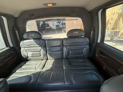 2004 Chevrolet Kodiak C5500 Single Axle Expeditor / Hot Shot Truck ...