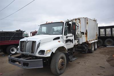 2007 International WorkStar 7400 Tandem Axle Garbage Truck - HT570 ...