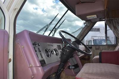 1988 TRAVEL MASTER SIGNATURE 260MB RV For Sale | Covington, TN ...