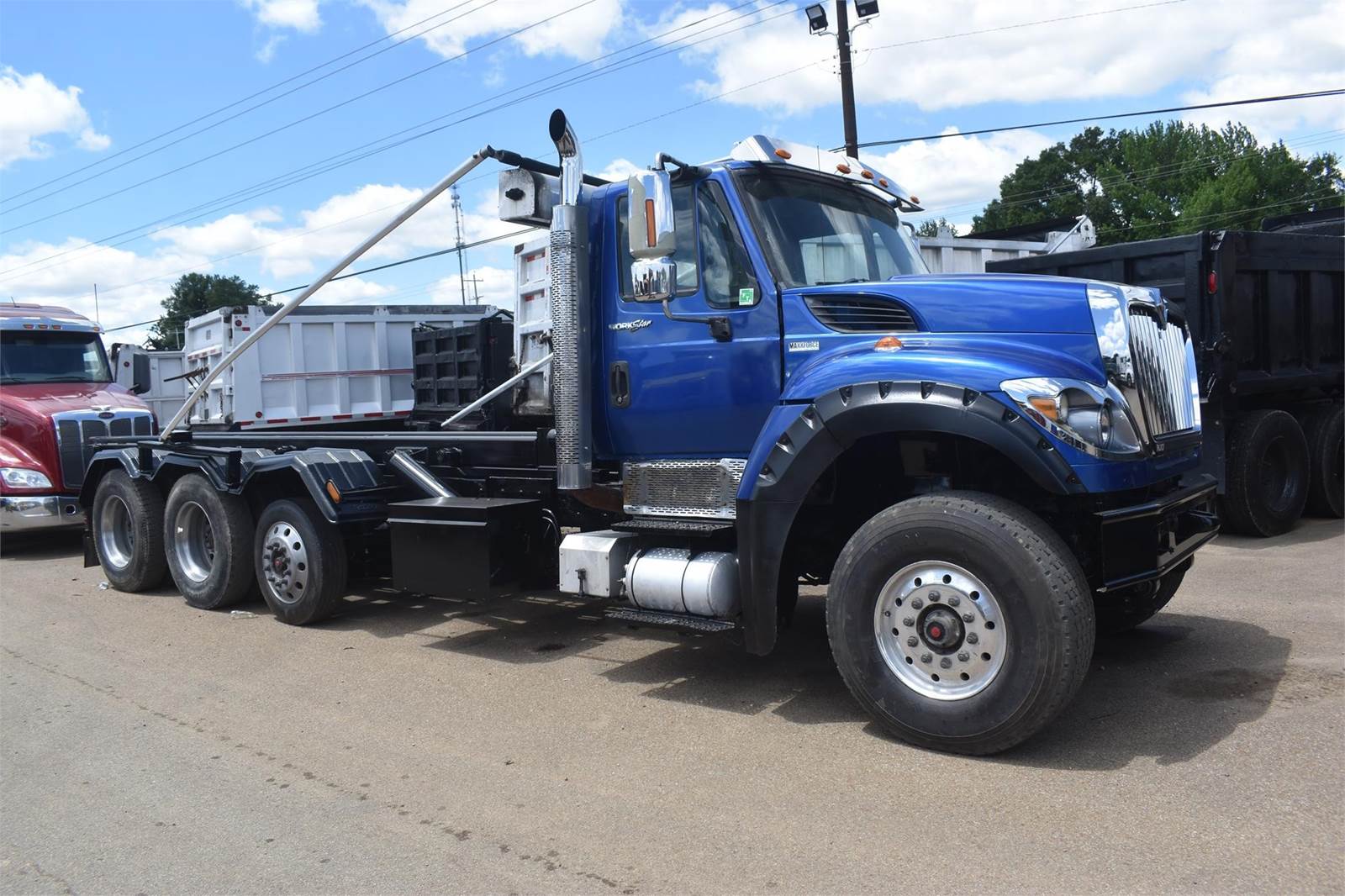 2012 International WorkStar 7600 Roll Off Truck - 400HP, Amt For Sale ...