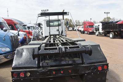 2017 Mack Pinnacle CXU613 Roll Off Truck - MP7, 395HP, Amt For Sale ...