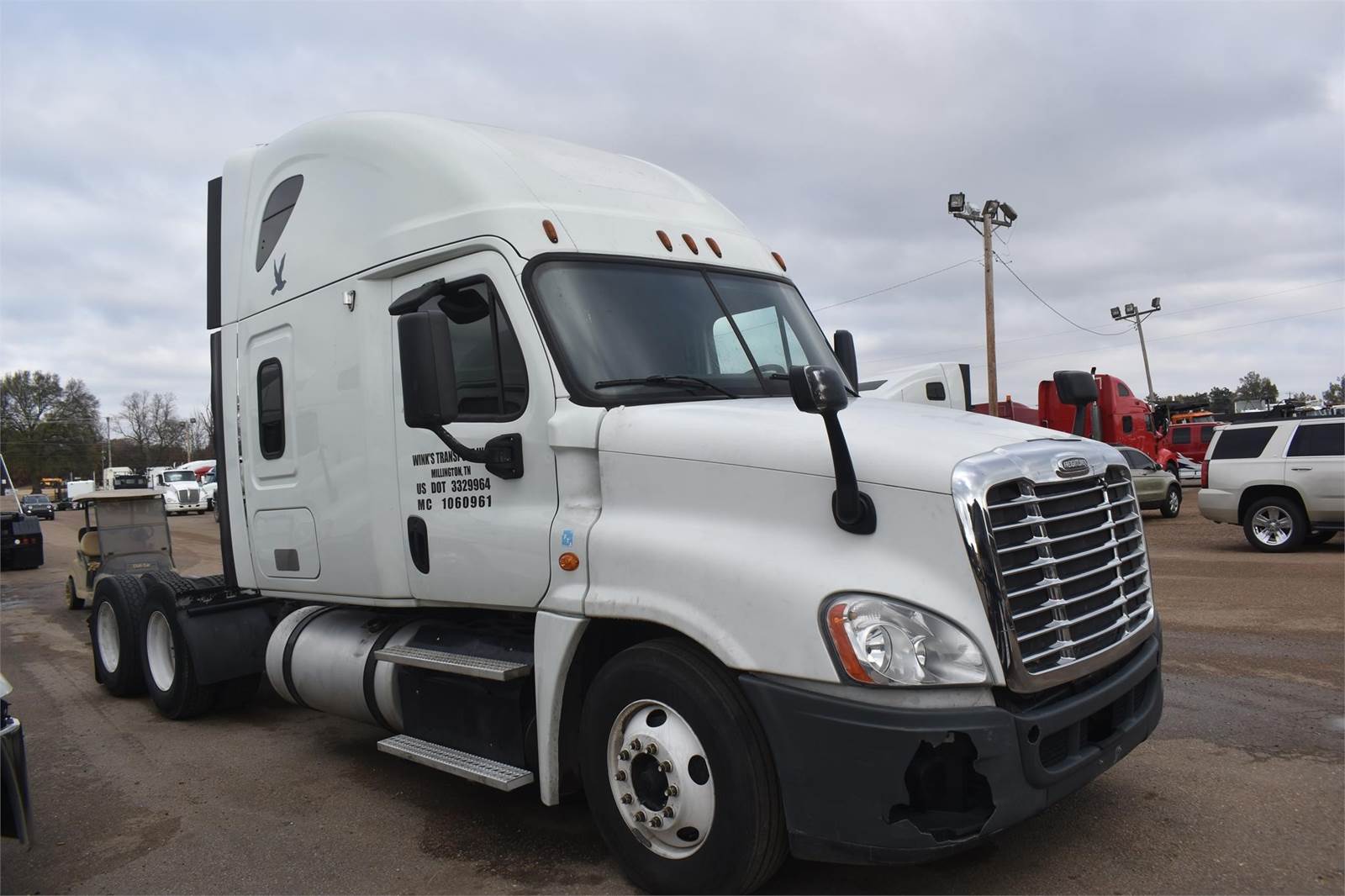 2013 Freightliner Cascadia 125 Sleeper Semi Truck - 70" Raised Roof ...