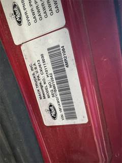 2011 Mack Pinnacle CXU613 Sleeper Semi Truck - 60" Mid Roof Sleeper ...