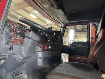 2011 Mack Pinnacle CXU613 Sleeper Semi Truck - 60" Mid Roof Sleeper ...
