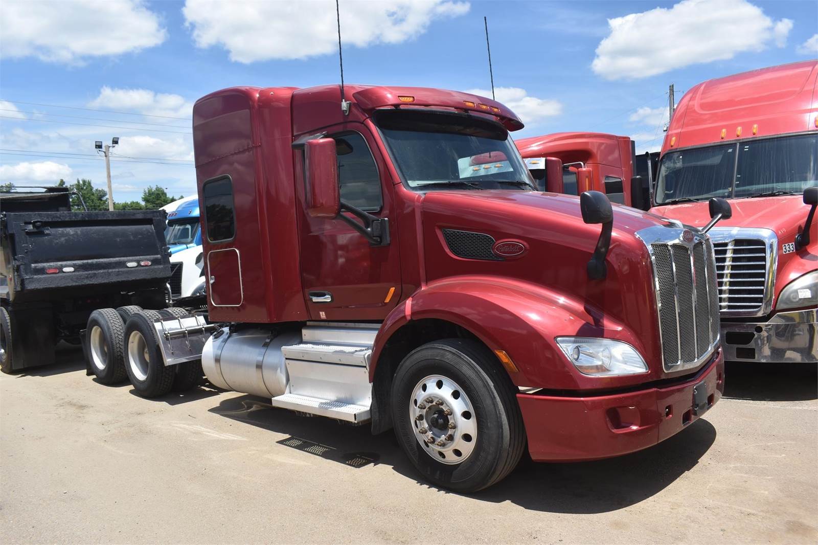 2019 Peterbilt 579 Sleeper Semi Truck - 42" Mid Roof Sleeper, Paccar ...