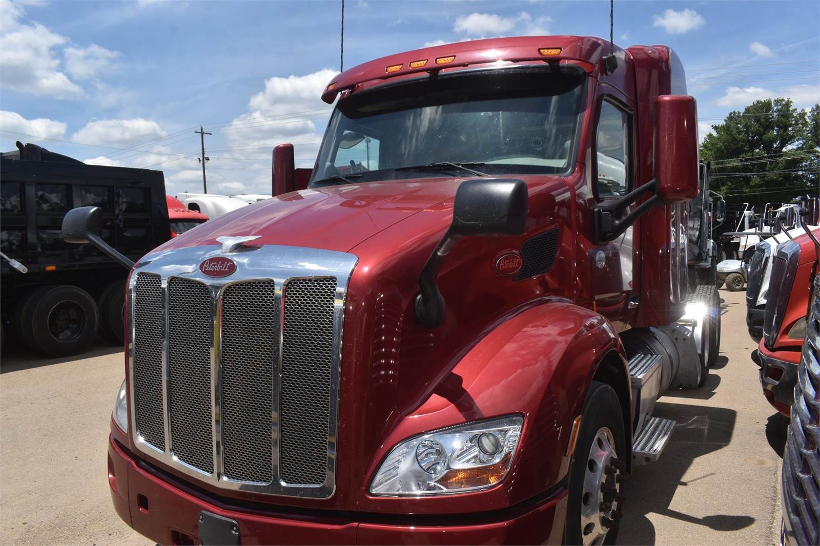 2019 Peterbilt 579 Sleeper Semi Truck - 42" Mid Roof Sleeper, Paccar ...