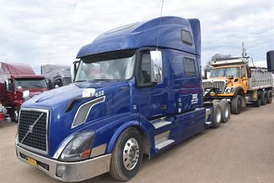 Volvo Sleeper Semi Trucks For Sale | MyLittleSalesman.com