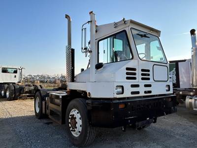 2017 Capacity TJ7000 DOT Yard Spotter Truck - Cummins, 240HP, Automatic ...