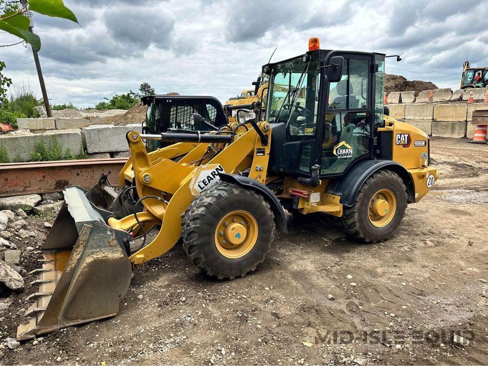 2021 Caterpillar 906M CAB Wheel Loader - Bucket For Sale, 700 Hours ...