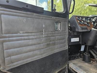2010 Peterbilt 320 Cab & Chassis Truck For Sale | Three Lakes, WI ...