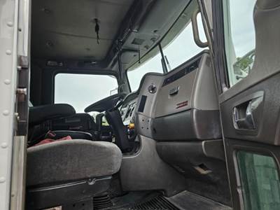 2009 Kenworth T100 Day Cab Truck For Sale | Three Lakes, WI | 13077997 ...