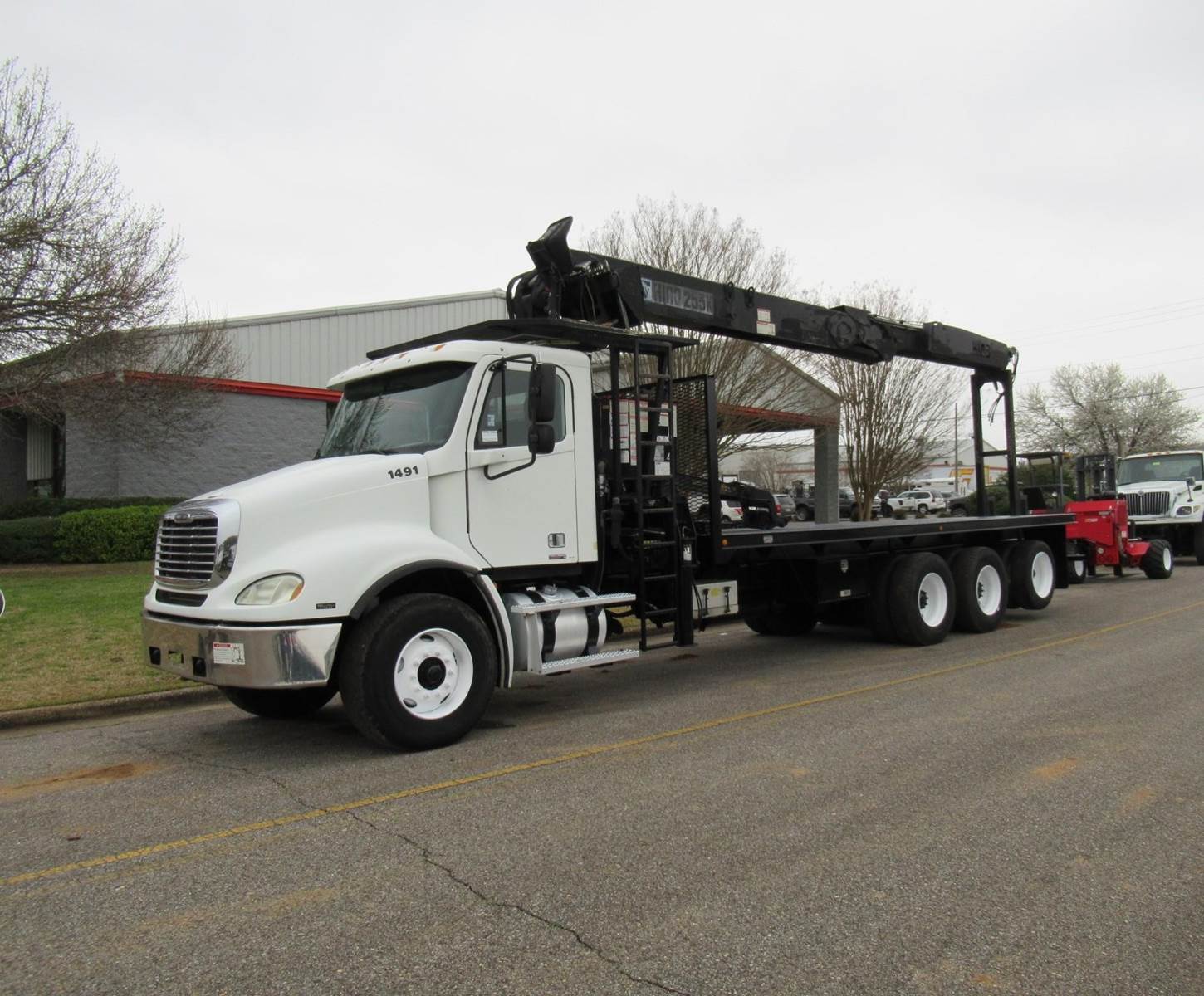 2005 Freightliner Columbia 112 Crane Truck - 2006 HIAB 255K-2 Knuckle ...