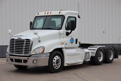 Used Day Cab Trucks For Sale | MyLittleSalesman.com