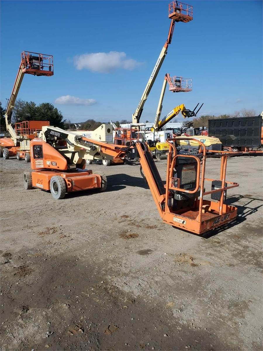 2013 JLG E400AJPN Articulating Boom Lift For Sale, 1,054 Hours | Glen ...