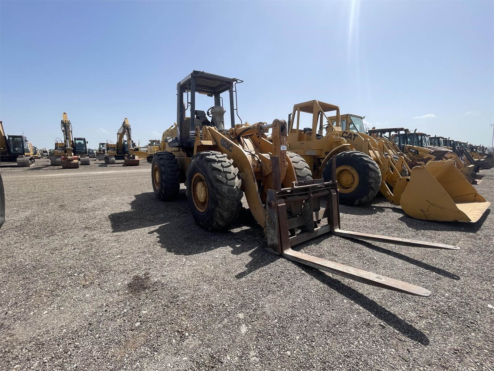 2000 Case 621C Wheel Loader For Sale, 322 Hours | Springtown, TX ...