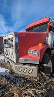 1996 Freightliner FLD120 Hood For Sale | Winger, MN | 3809519 ...