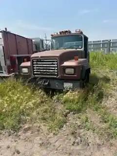 1994 Mack RD688S Hood For Sale | Winger, MN | 295463027 ...