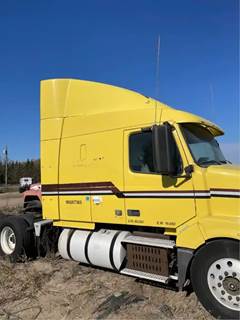 Volvo VNL Sleeper Part For Sale | Winger, MN | 3809036 ...