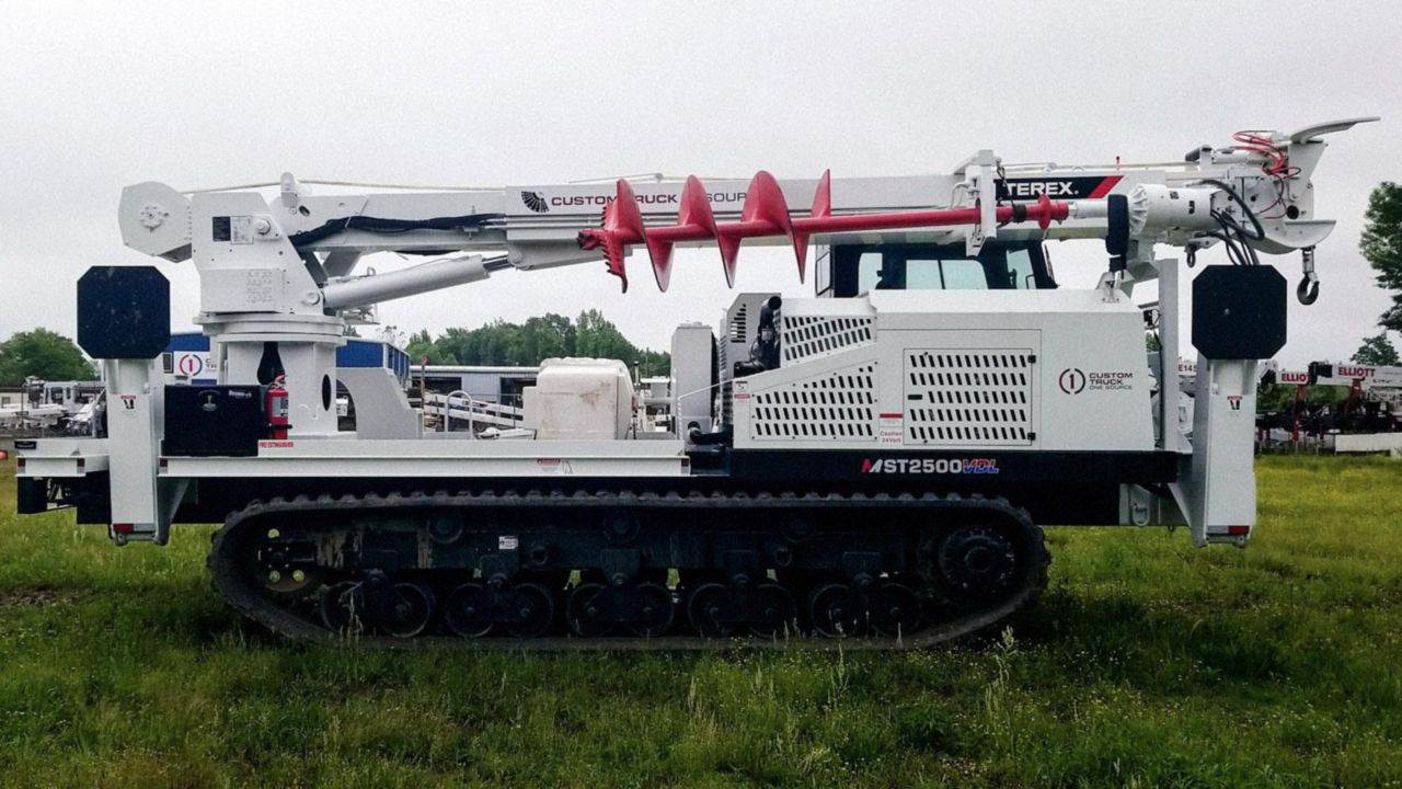 2022 Morooka MST2500VDL Digger Derrick Truck - Cat, 250HP For Sale ...