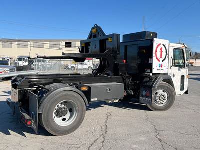 2023 BATTLE MOTORS LNT Hooklift Truck - Cascadia, 440HP For Sale ...