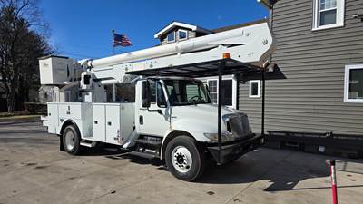 2011 INTERNATIONAL DURASTAR 4300 124K & ALTEC 60' M.H INSULATED BOOM ...