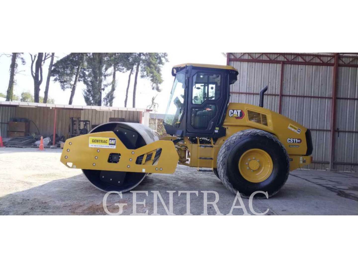 2022 Caterpillar CS11GC Smooth Drum Roller Compactor For Sale, 400 ...