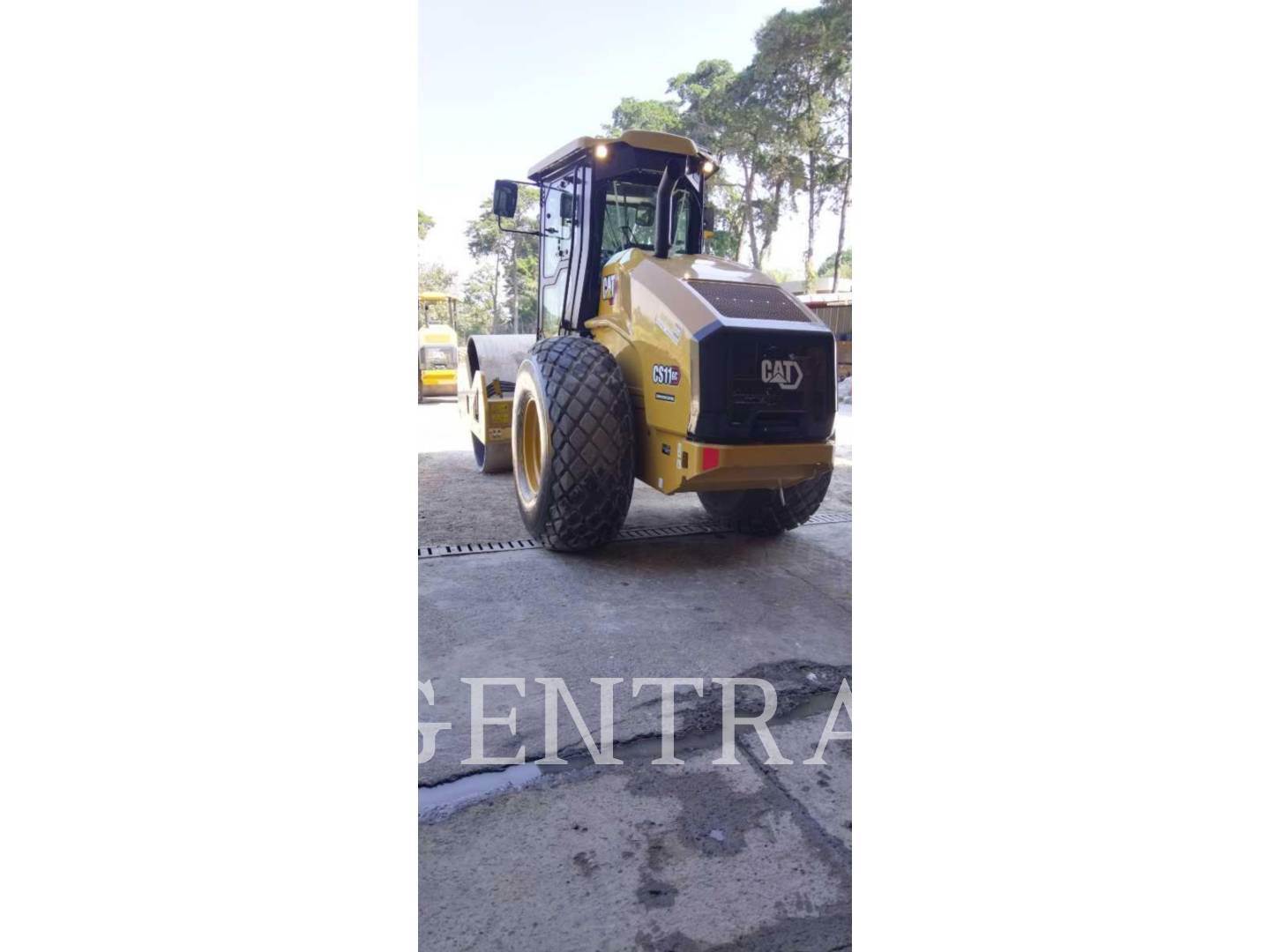 2022 Caterpillar CS11GC Smooth Drum Roller Compactor For Sale, 400 ...