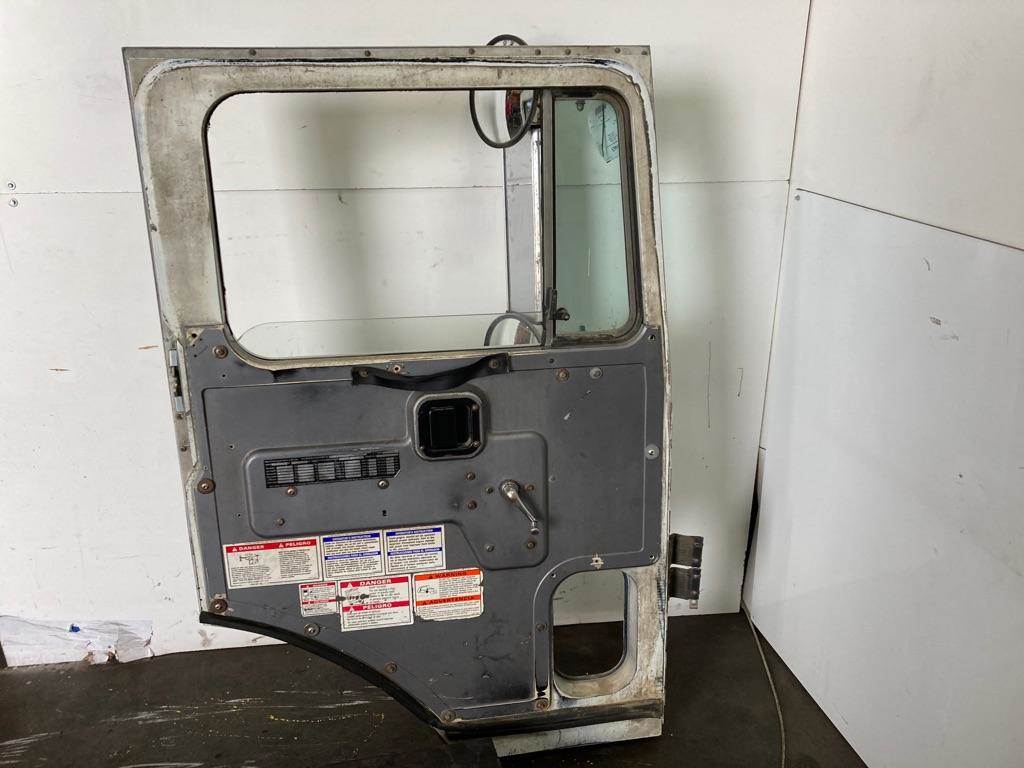 2008 Mack MR Front Door Assembly for a Mack MRU613 For Sale | Des ...