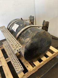 2009 Mack Granite GU813 Right Fuel Tank for a Mack GU813 For Sale | Des ...