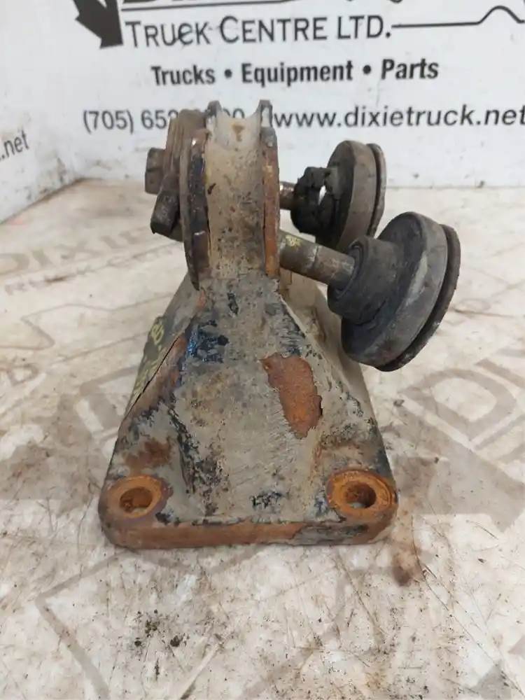 Mack Granite CV713 Engine Mount for a 2005 Mack CV713 Granite For Sale ...