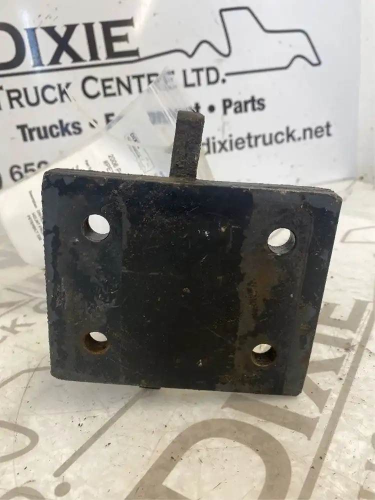 2006 Peterbilt Engine Mount For Sale | Lakefield, ON, Canada | 05 ...
