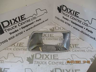 2001 Kenworth T300 Headlight Assembly For Sale | Lakefield, ON, Canada ...