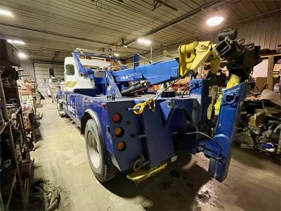 2000 Kenworth T600 Single Axle Wrecker Tow Truck - Caterpillar, 10 ...