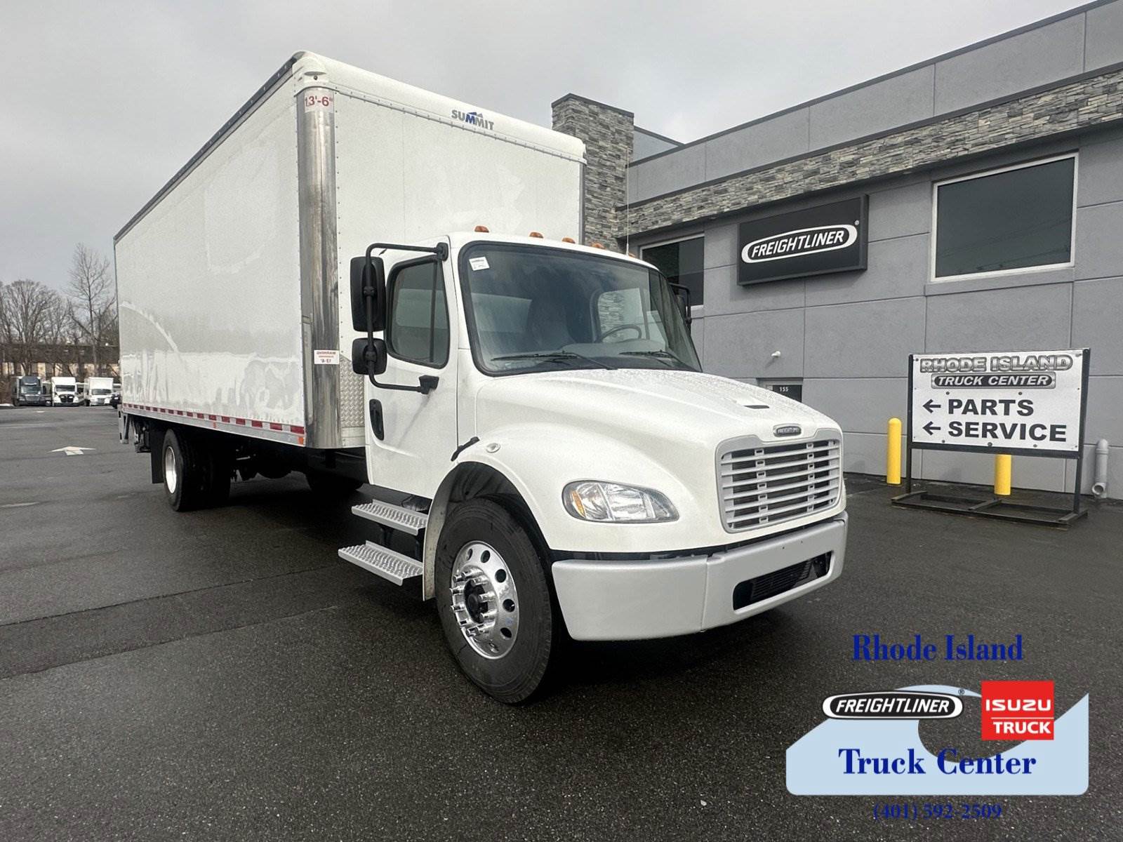 2021 Freightliner M2 26' Box Truck 270" W/B, 26,000 GVW, 260HP Cummins ...