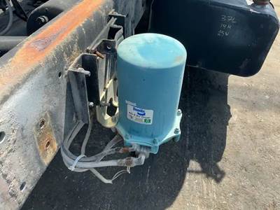 Ford F-700 Air Dryer for a 1991 Ford F700 For Sale | Fresno, CA | 2019 ...