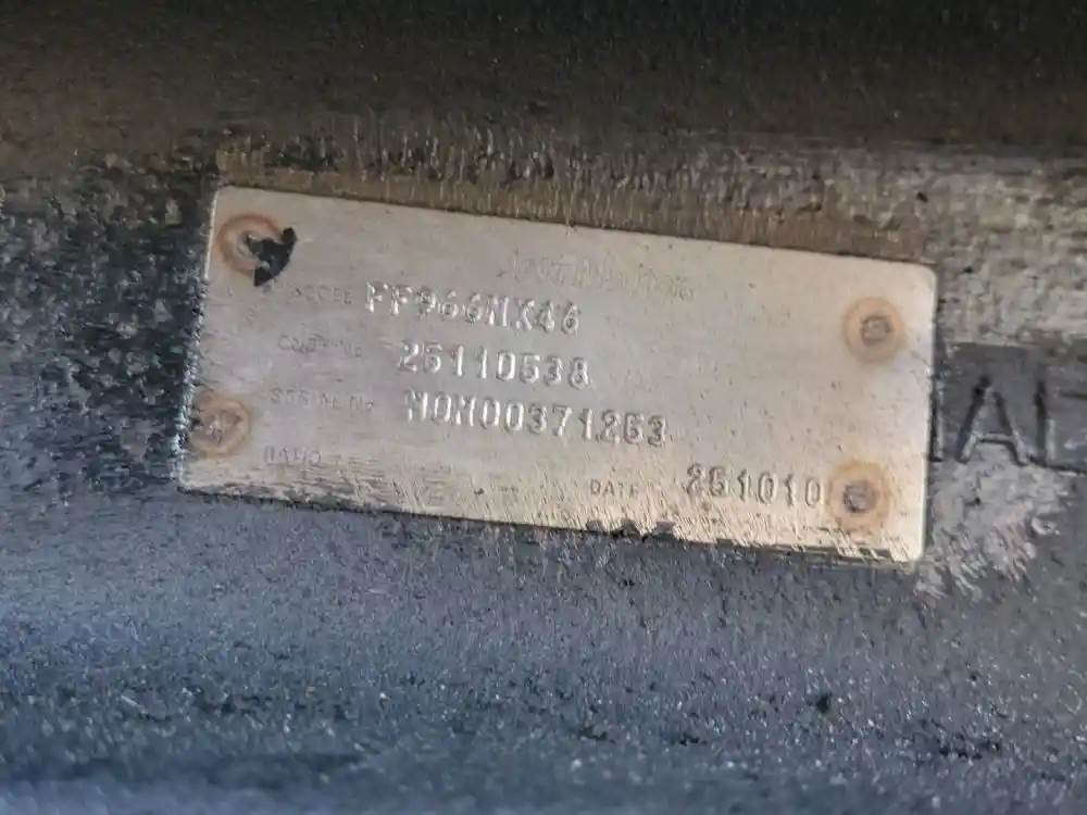 Mack Pinnacle CXU612 Front Axle Assembly for a 2011 Mack CXU612 For ...
