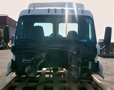 2013 Freightliner Cascadia 113 Cab Assembly For Sale | Fresno, CA ...