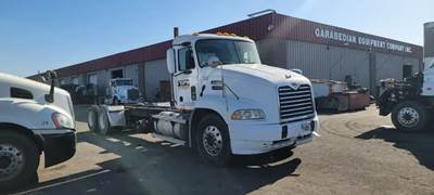 Mack Vision CX613 Cab Assembly for a 2001 Mack CX613 Vision For Sale ...